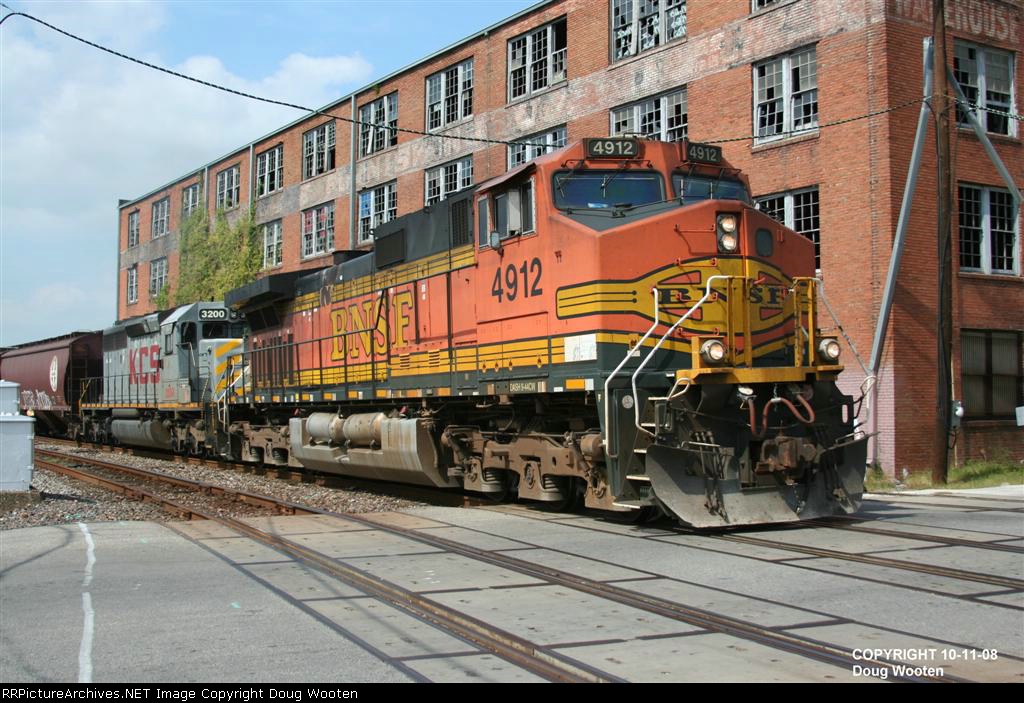 Empty BNSF Grain Train